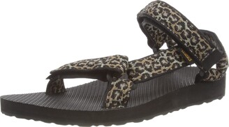 Are Tevas the It-Girl Sandals of the Summer?