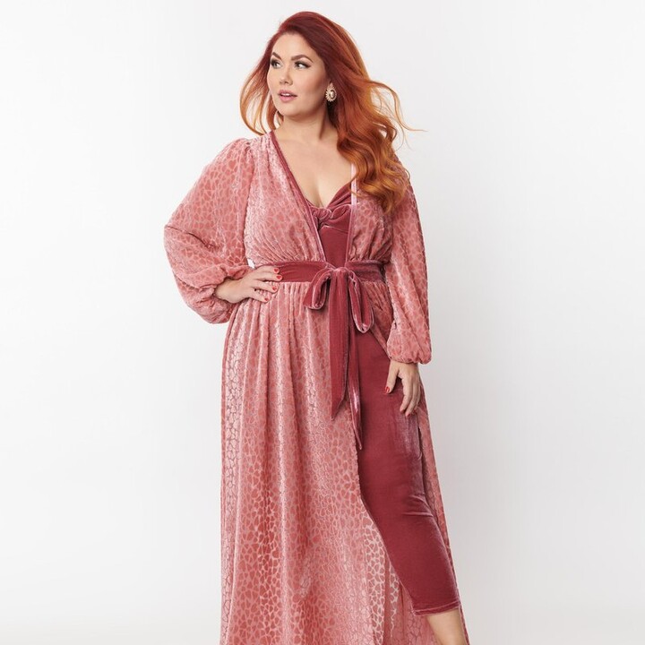 Unique Vintage Plus Size Rose Pink Heart Devore Velvet Hollywood Duster ...