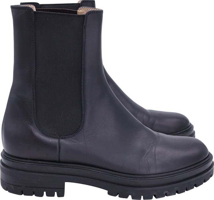 Gianvito Rossi Chester Chelsea Boots in Black Calfskin Leather - ShopStyle