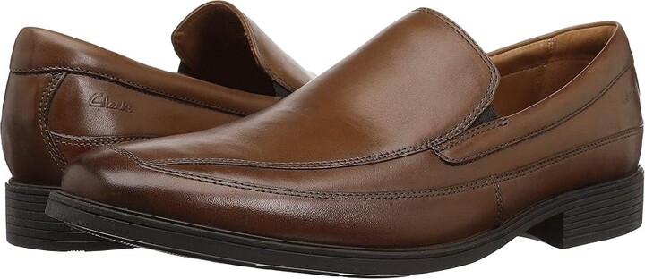 Clarks Tilden Free (Dark Tan Leather) Men's Shoes - ShopStyle Slip-ons ...