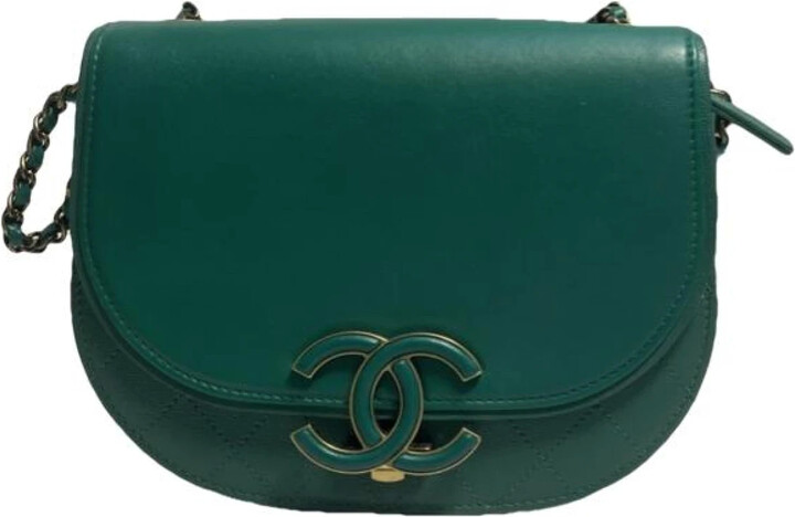 Chanel Coco Curve leather handbag - ShopStyle Shoulder Bags