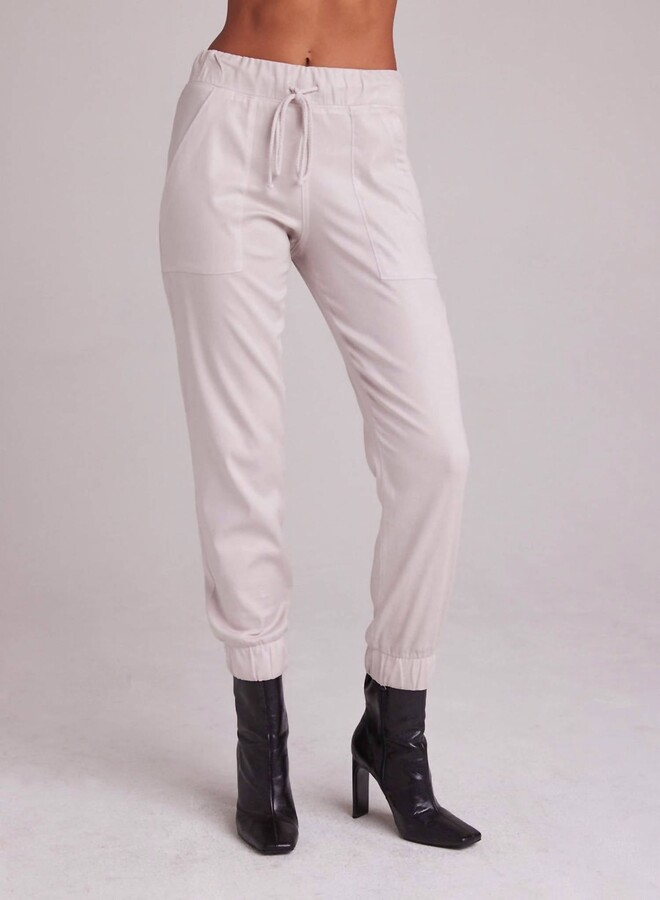 Bella Dahl Chelsea Jogger In Alabaster - ShopStyle Casual Pants
