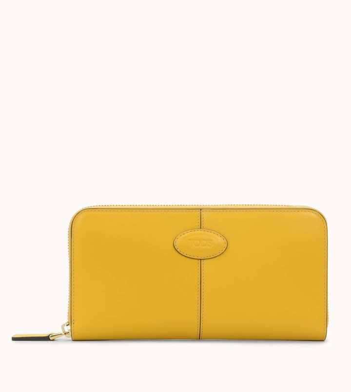 Tod's Purse in Leather - ShopStyle Bags