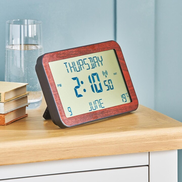 mysmartbuy Easy To Read Calendar Clock - Freestanding or Hanging Multi ...