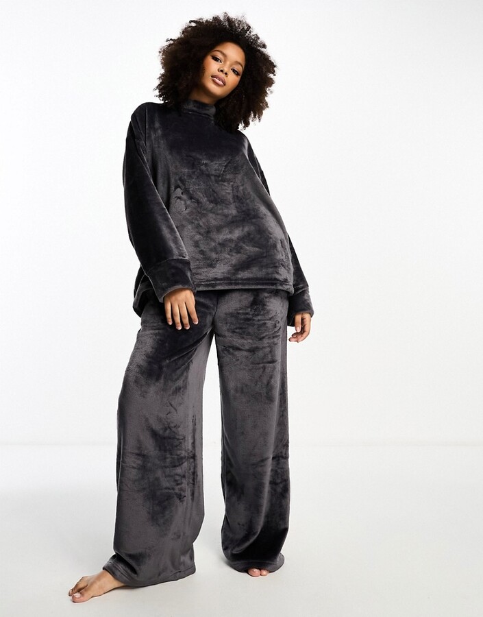 Loungeable oversized cosy lounge jumper and trouser set in charcoal ...