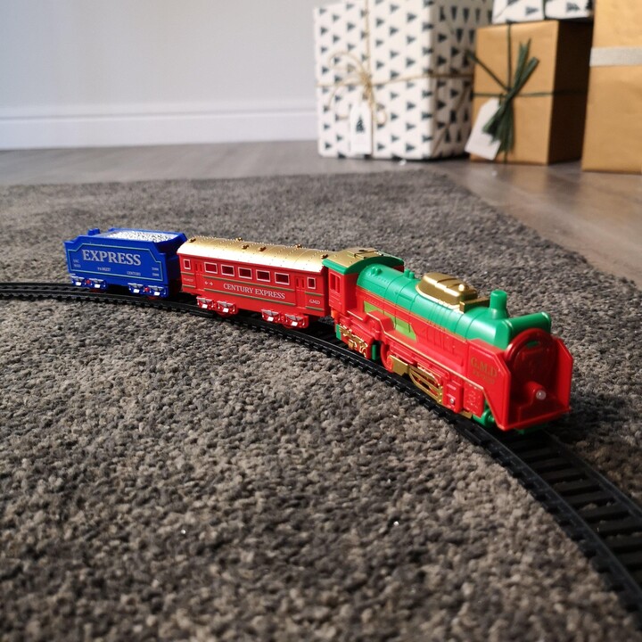 Samuel Alexander 86cm Battery Operated Toy Train Track Set with Light ...