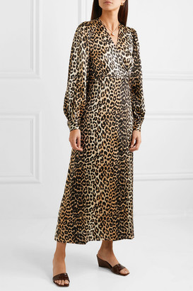 How to Wear This Summer's Wildest Print