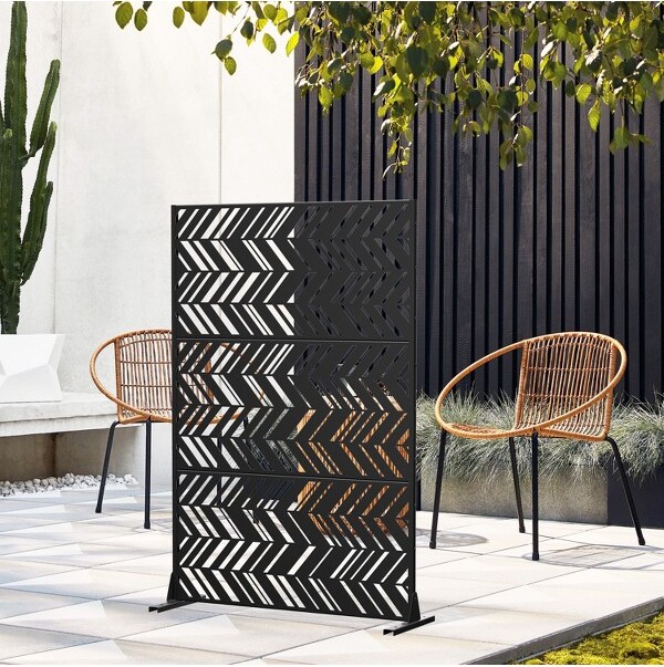 Neutypechic Metal Outdoor Privacy Screen Freestanding Patio Decorative ...