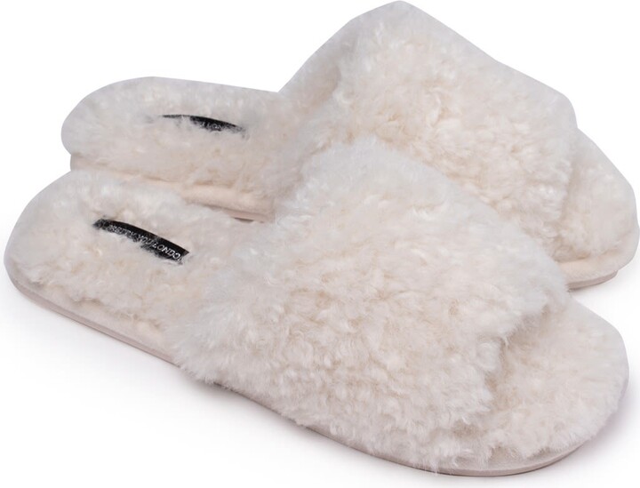 Pretty You Women's White Candy On-Trend Slider Slippers In Vanilla ...