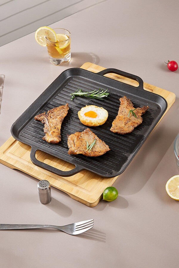 Living and Home Cast Iron Griddle Pan with Dual Handles 35cm x 28cm ...