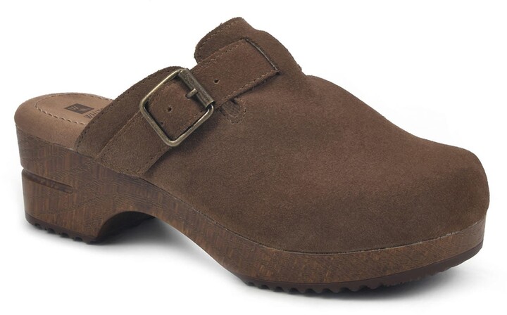 White Mountain Footwear WHITE MOUNTAIN Behold Suede Platform Clog ...