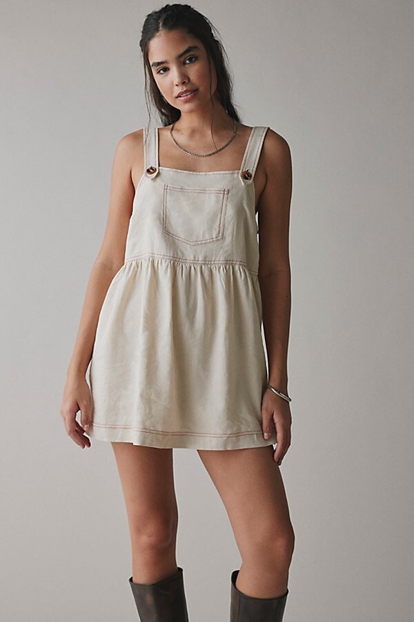 Vintage & ReMADE by UO ReMADE By UO Made In LA EcoVero Linen Shortall ...