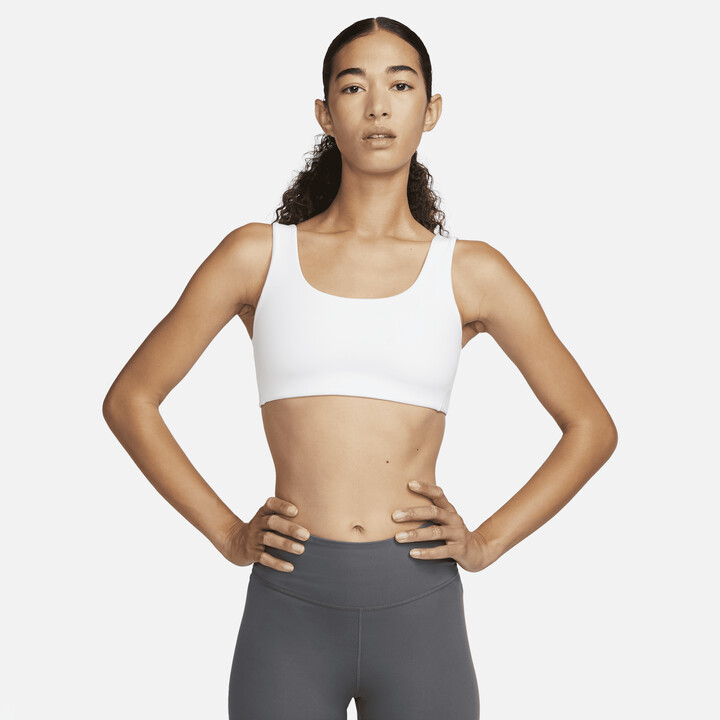 Nike Women's Alate All U Light-Support Lightly Lined U-Neck Sports Bra ...