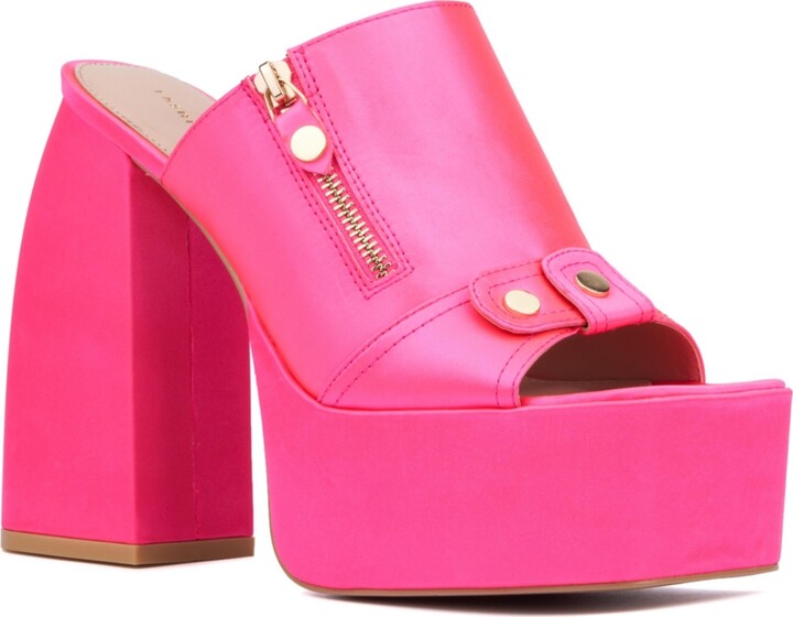 Fashion to Figure Women's Icelynn Platform Heel Slide Sandal - Wide ...