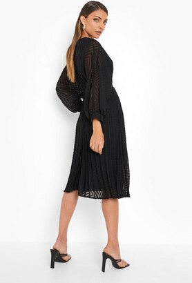 boohoo Women's Dresses | ShopStyle UK