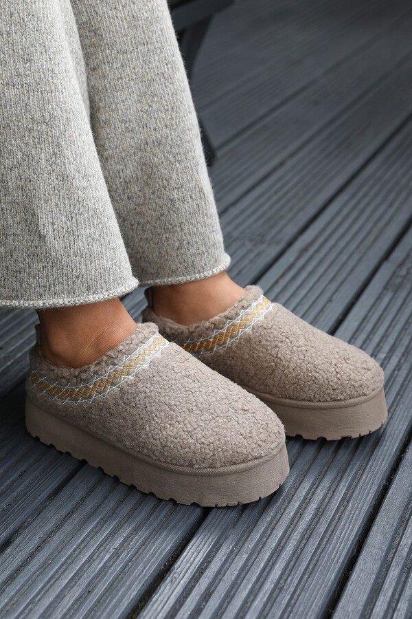 Where's That From 'Coconut' Flatform Aztec Detail Low Ankle Slipper ...