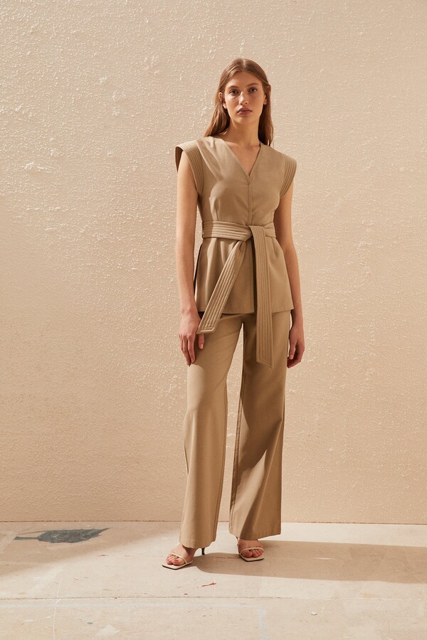 SUNDEI Luna Two Slits Top W Belt Sand - ShopStyle