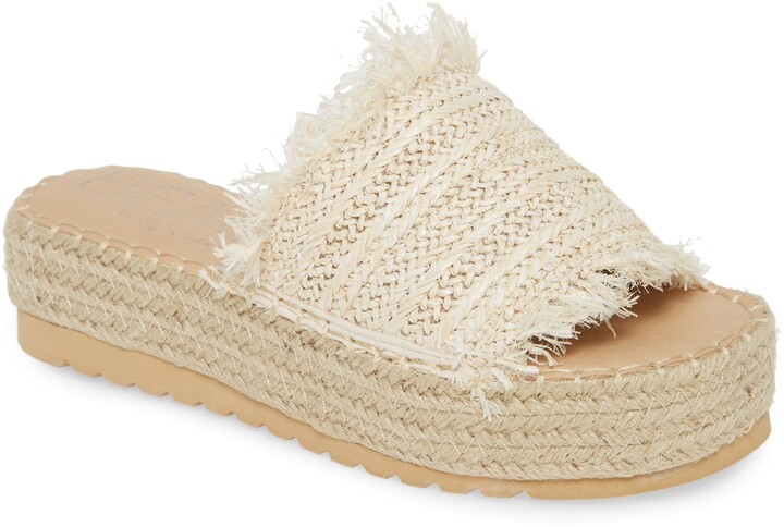 BEACH BY MATISSE Coconuts by Matisse Seashell Platform Slide Sandal ...