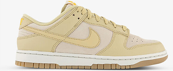 Nike Mens Rattan Wheat Grass Unive Dunk Low Leather Low-top Trainers ...