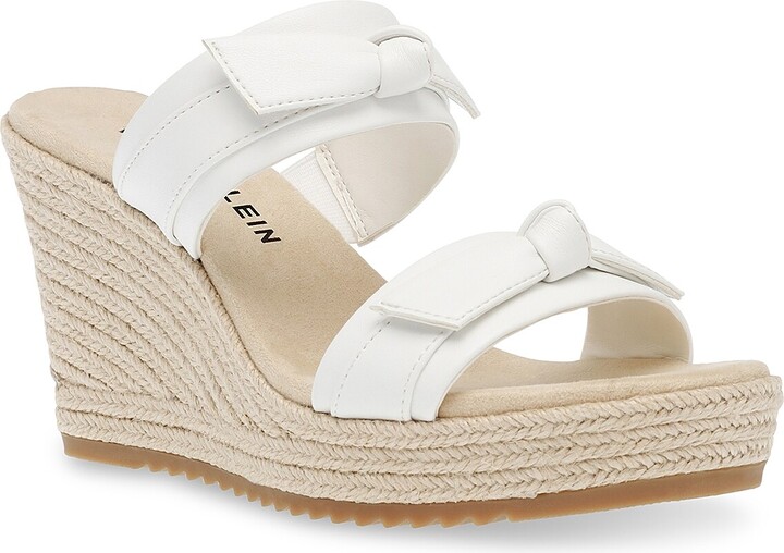 White Wedges With Bow