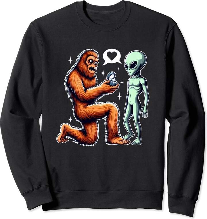 bigfoot fall in love with alien bigfoot couple will you marry me alien ...