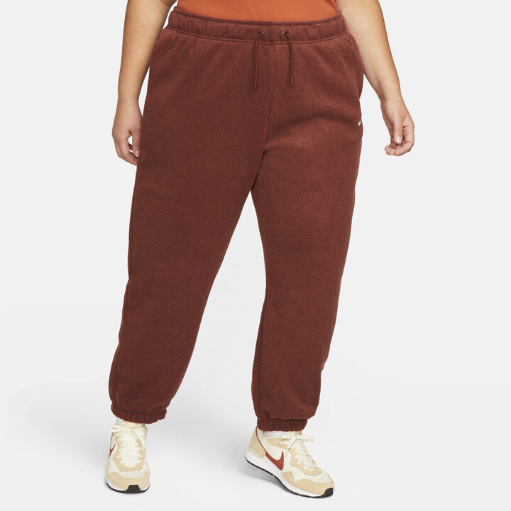 Nike Women's Sportswear Essentials Plush High-Rise Jogger Pants (Plus ...