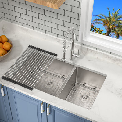 OUMUCH 33" L x 19" W 60/40 Double Bowl Stainless Steel Undermount ...