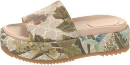 Gucci GG Supreme Slides - ShopStyle