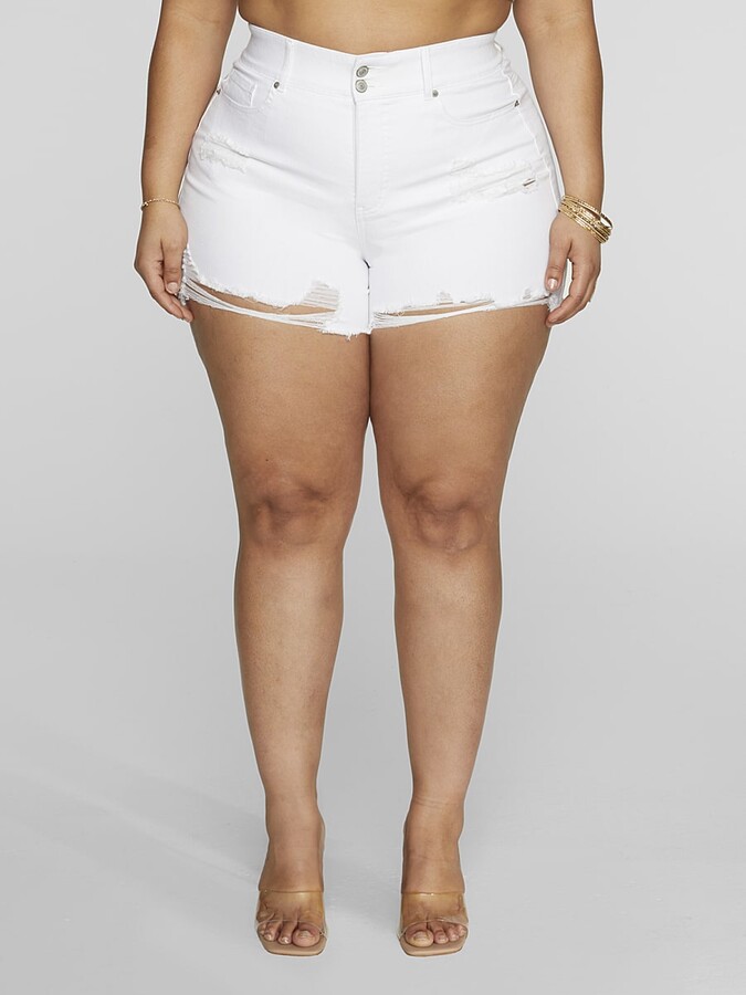 Fashion to Figure Plus Size High Rise White Curvy Fit Shorts Size 20 ...
