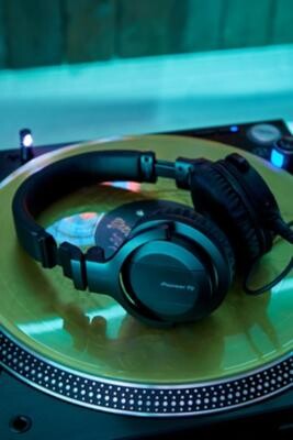 Pioneer DJ Black HDJ-CUE1BT Bluetooth Headphones - Black ALL at Urban ...