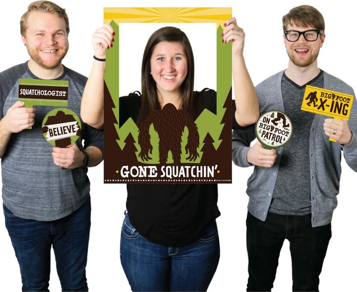 Big Dot Of Happiness Sasquatch Crossing - Bigfoot Party Selfie Photo ...