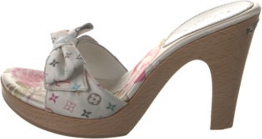 louis vuitton monogram pattern slides