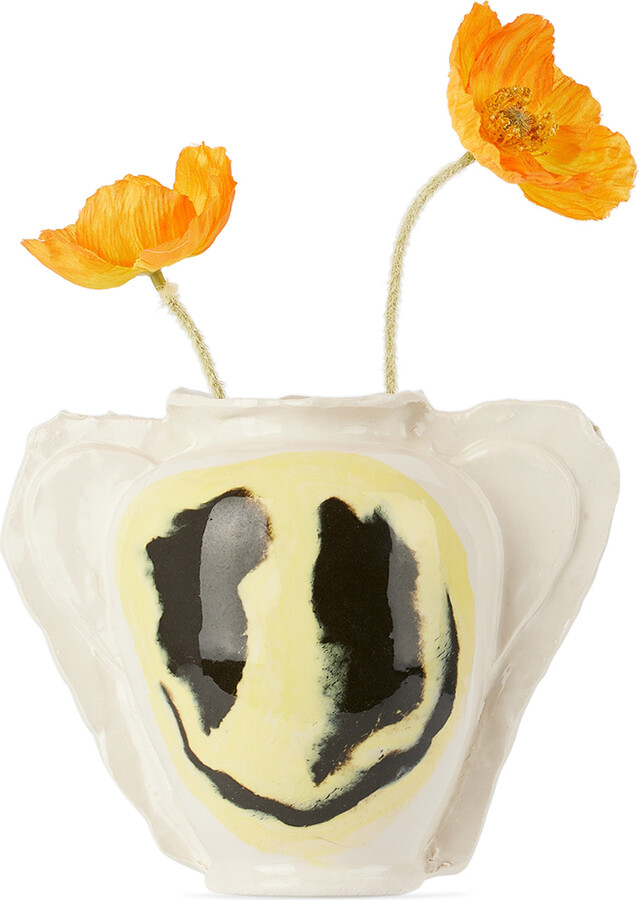 DUM KERAMIK Off-White & Yellow Distorted Watery Oversized Smiley Head ...