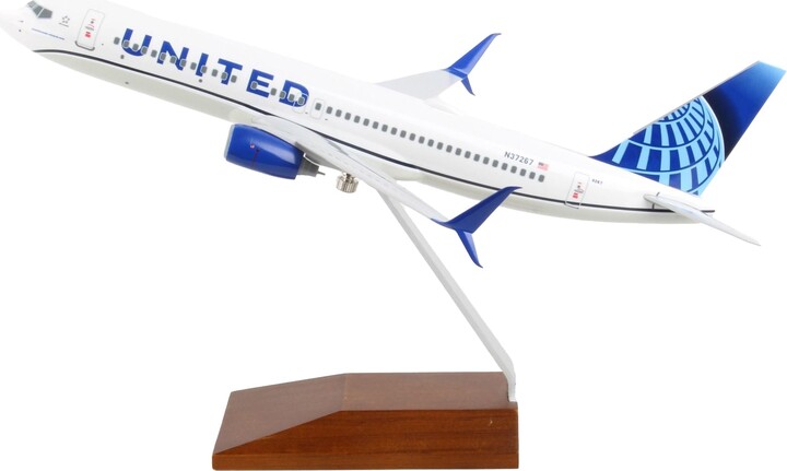 Boeing 737-800 Commercial Aircraft "United Airlines" (N37267) White ...