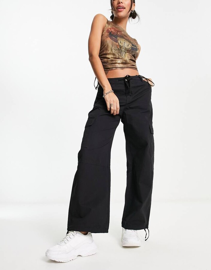 Weekday Getty cargo pants in black - ShopStyle