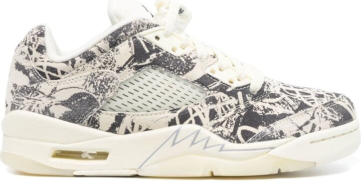 Nike Air Jordan 5 Girls That Hoop low-top sneakers - ShopStyle