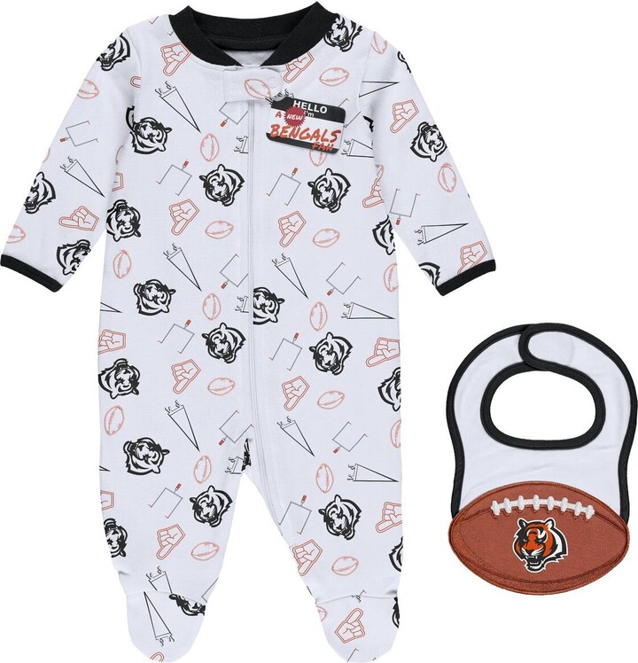 Newborn and Infant Boys and Girls Wear by Erin Andrews White Cincinnati ...