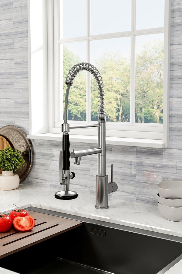 Bathroom Deco Swivel Bathroom Faucet with Pull Down Sprayer and Pot ...